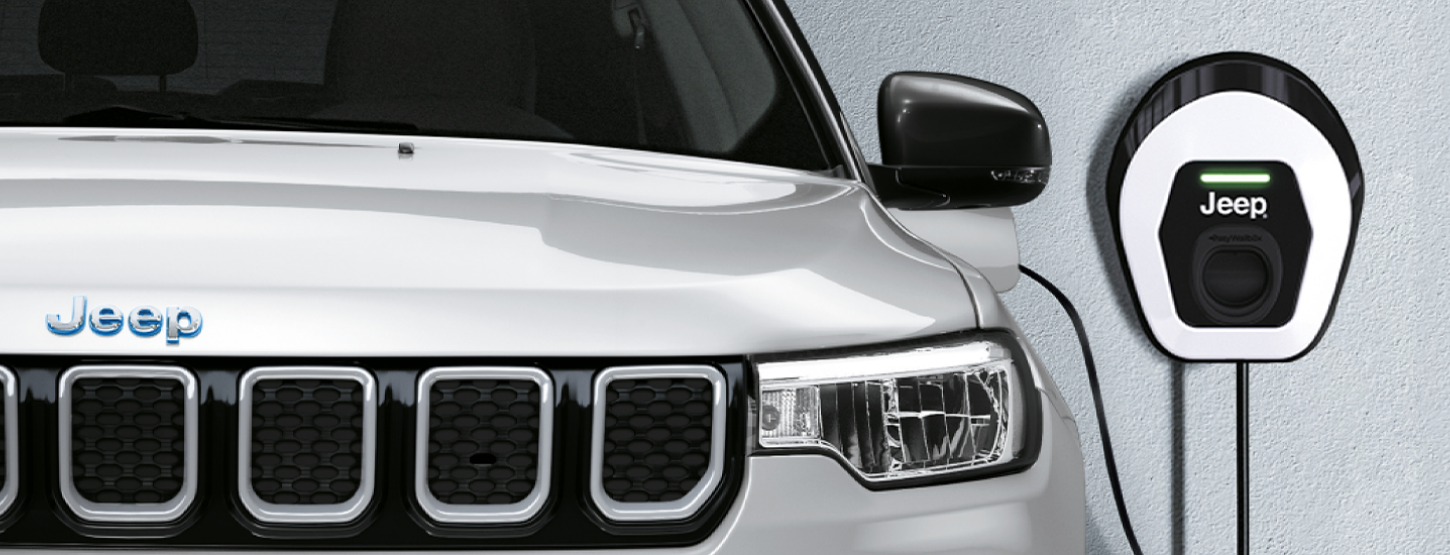 Nový Jeep® Compass 4xe Plug-In Hybrid | Jeep® Česká republika